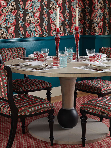 Tiffany Dining Table - Sample sale – Nina Campbell